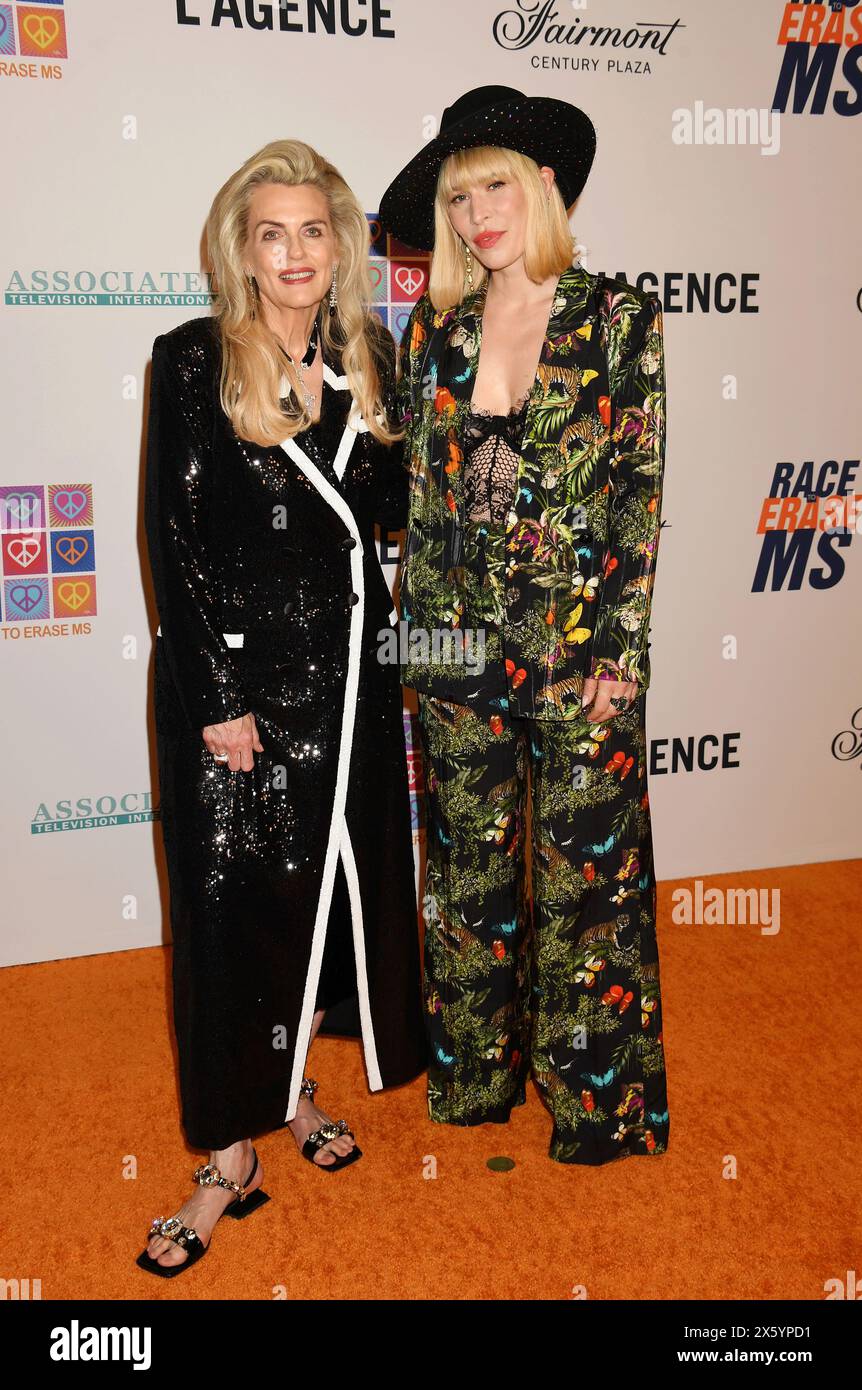 LOS ANGELES, CALIFORNIA - MAY 10: (L-R) Nancy Davis and Natasha ...