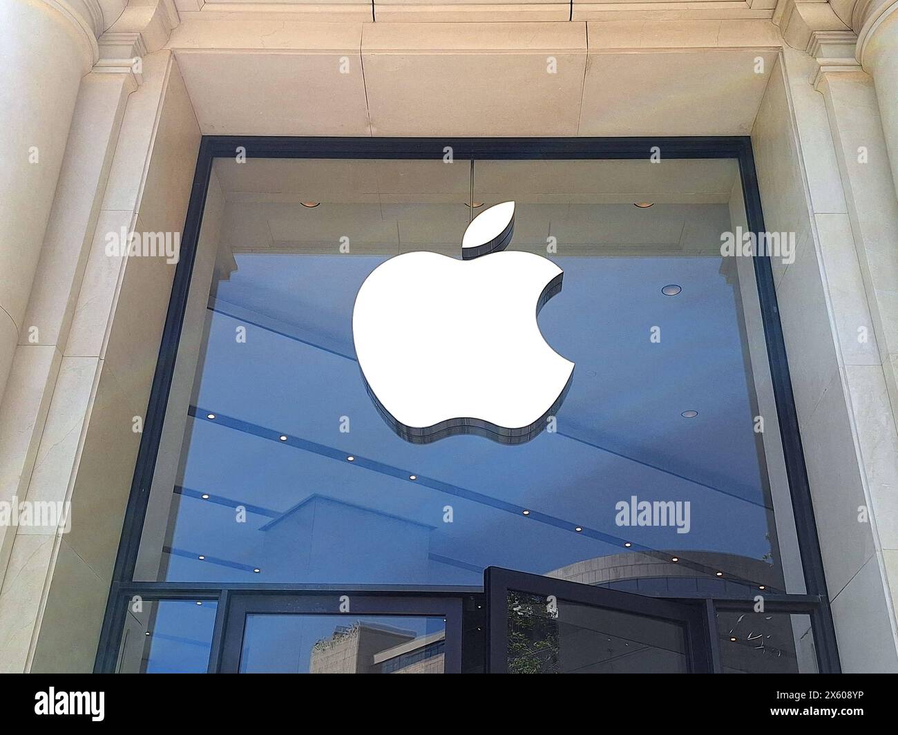 Hard und software hi-res stock photography and images - Alamy