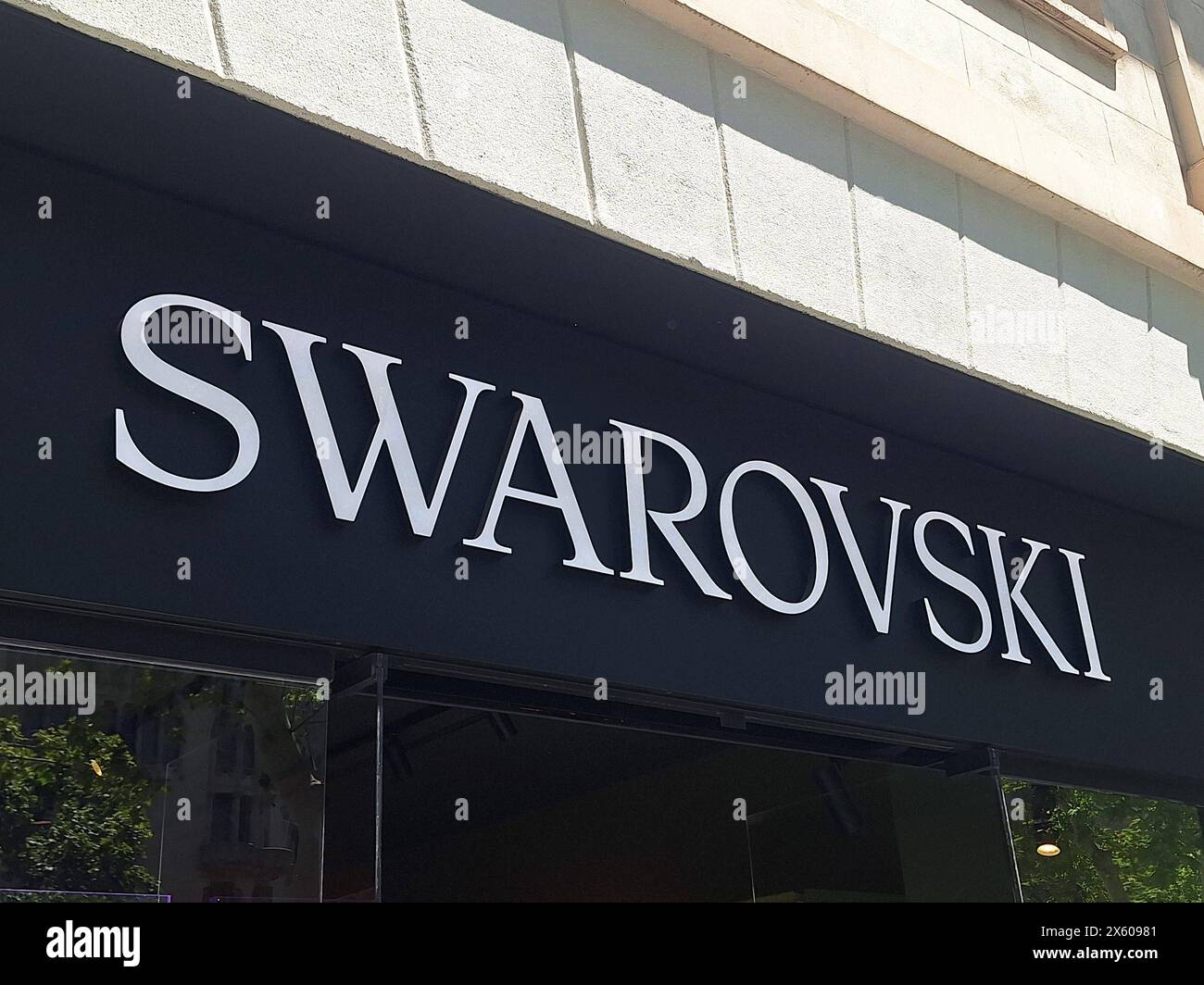 Barcelona Themenbild - Luxusmarken, Werbeschilder, Luxus, Werbung ...