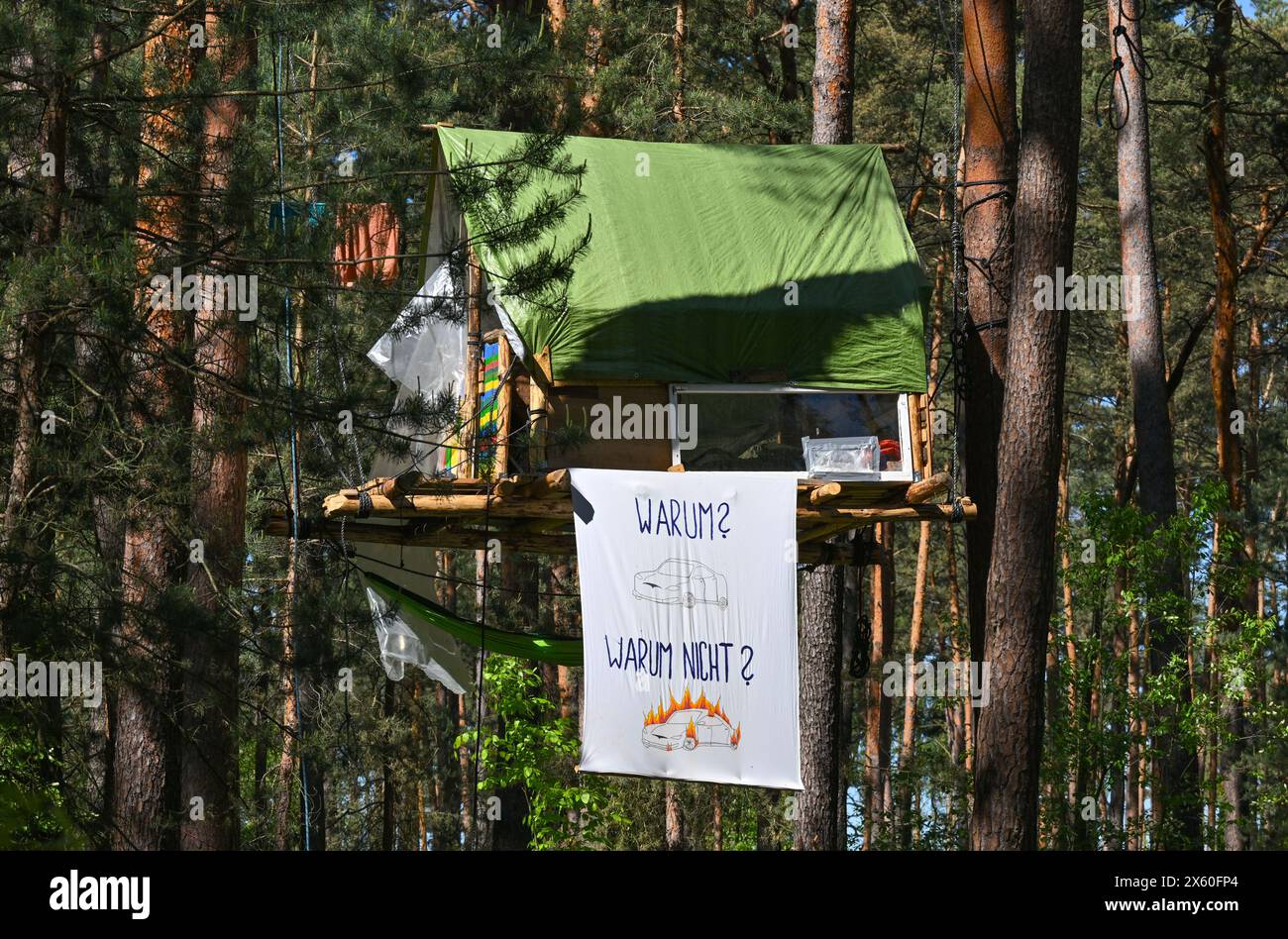12 May 2024, Brandenburg, Grünheide: Activists from the "Stop Tesla ...