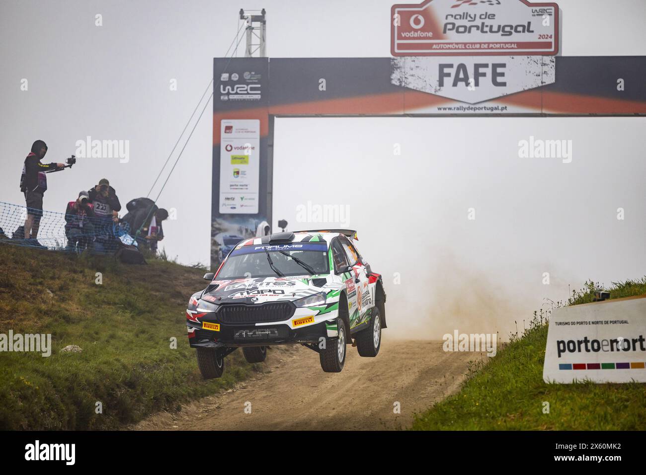 53 MAURO Alejandro, PEREZ Adrian, SKODA Fabia RS RC2 Rally2, action ...