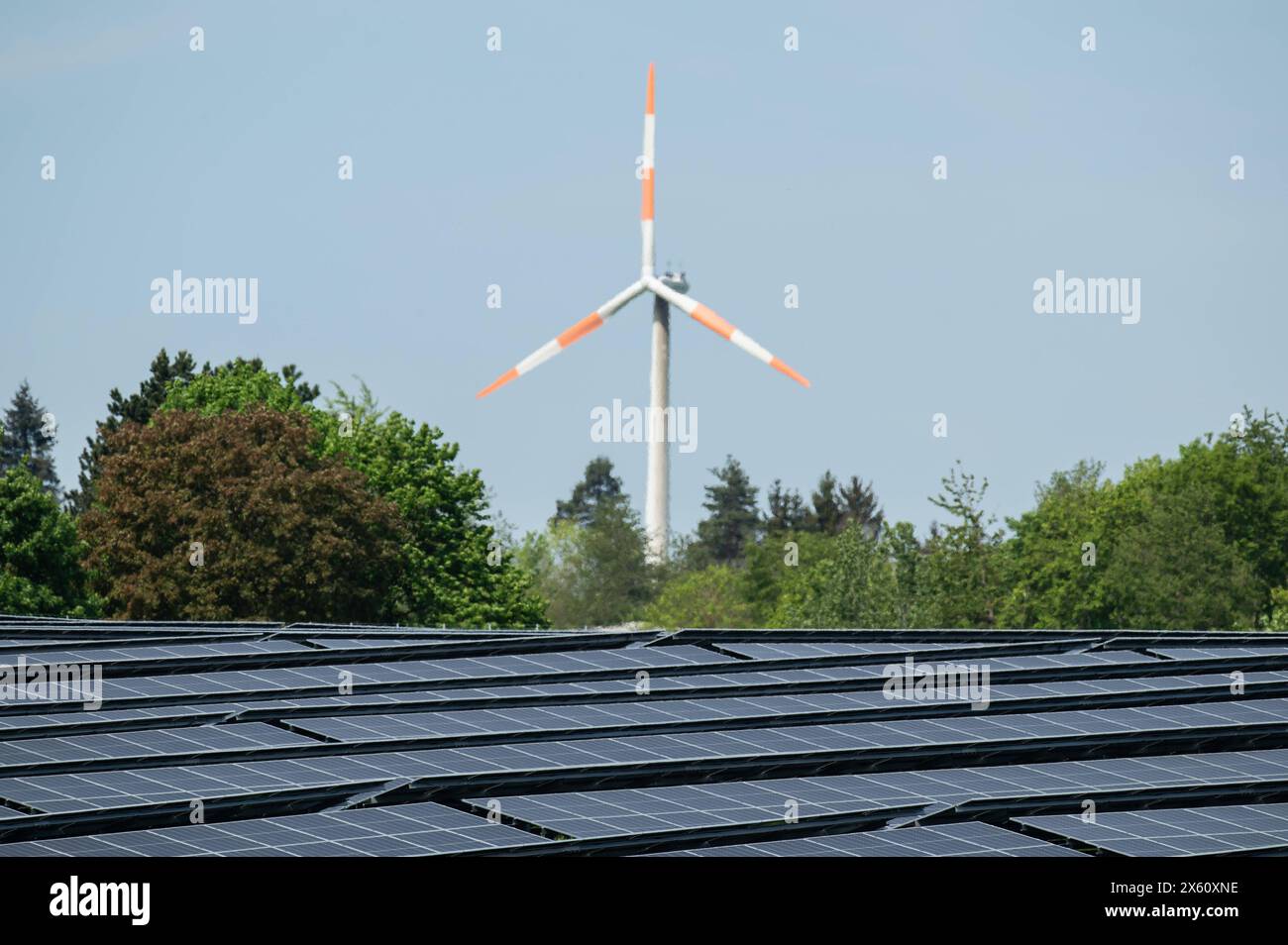 Photovoltaikanlagen windkraftanlage hi-res stock photography and images - Alamy