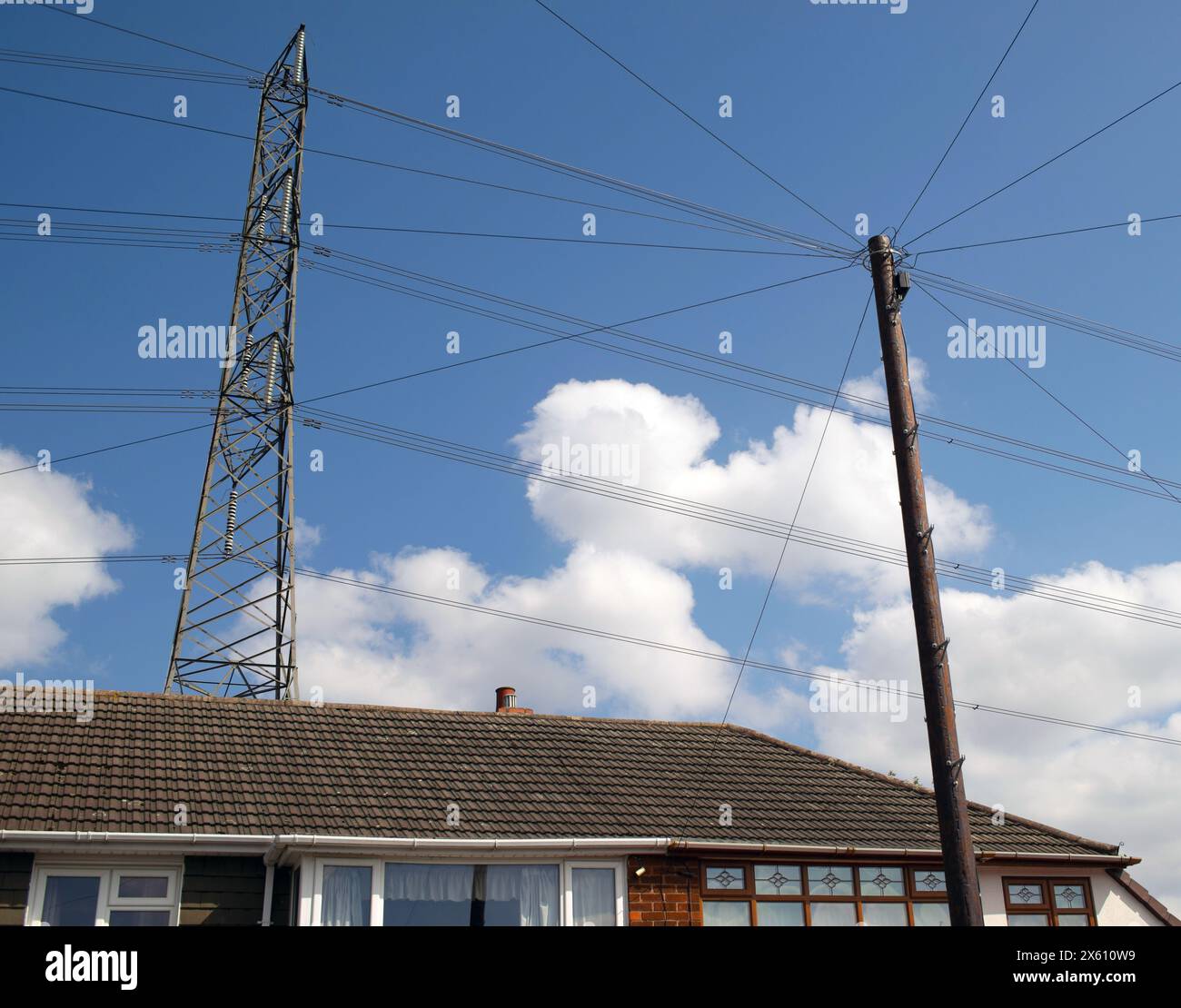 Corona discharge power cable hi-res stock photography and images - Alamy