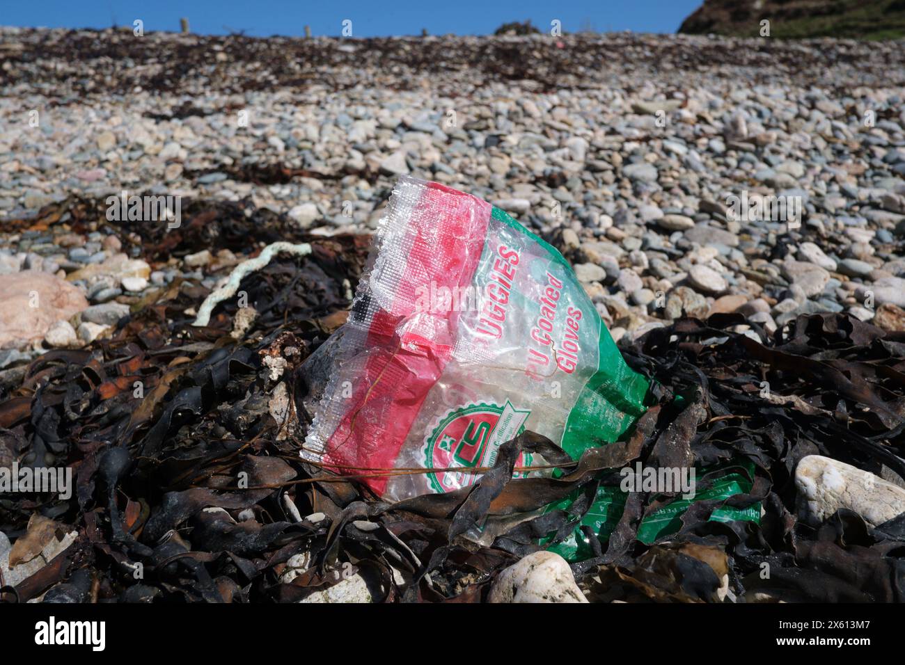 Plastic pollution beach wales hi-res stock photography and images - Alamy