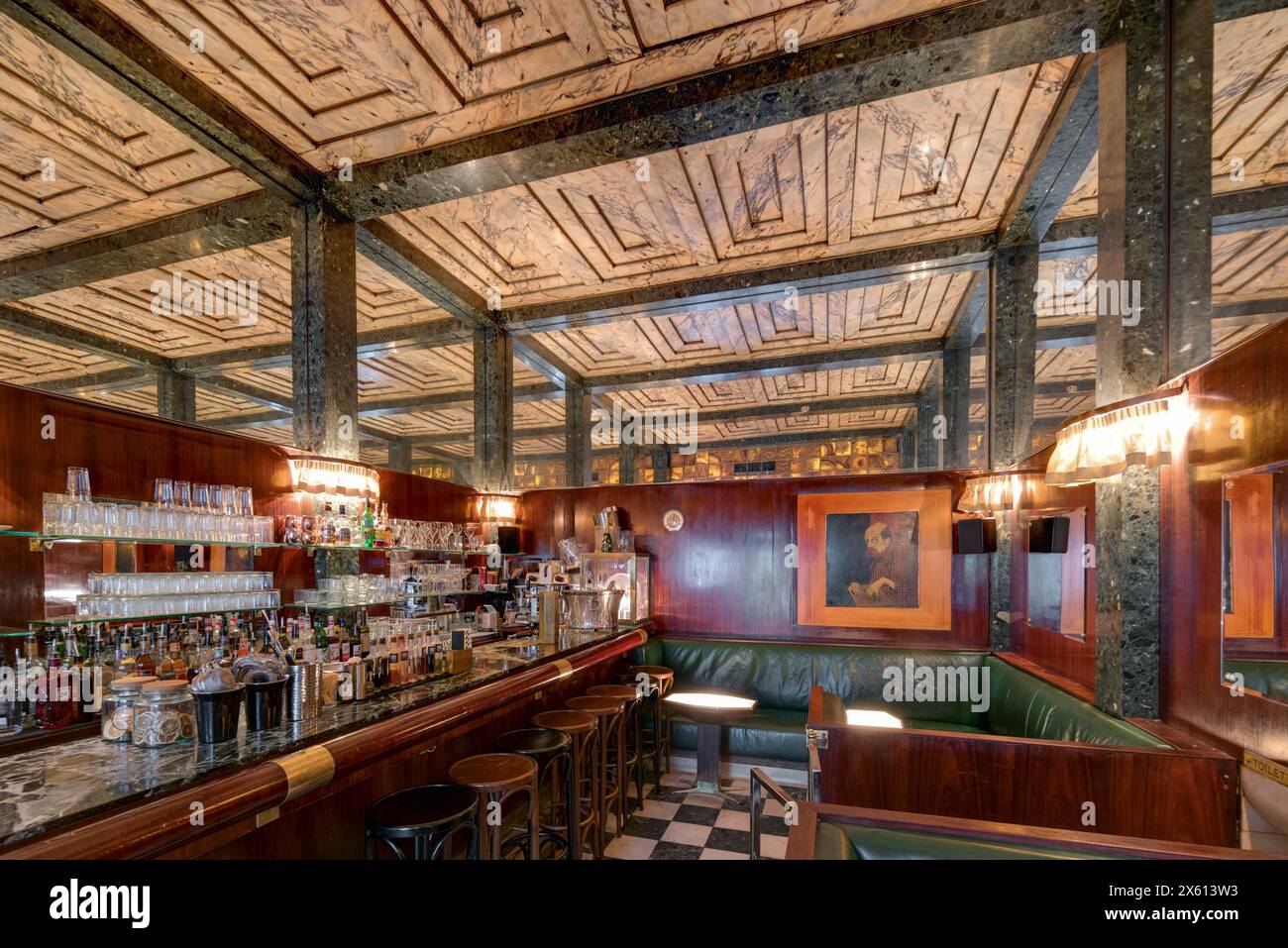 Loos american bar vienna austria hi-res stock photography and images ...