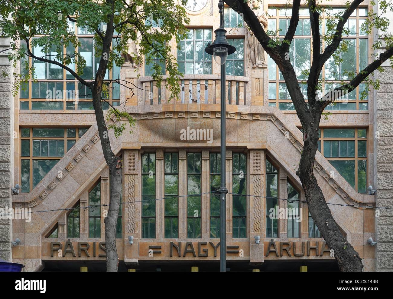 Budapest, Jugendstil, Párizsi Nagy Áruház, Andrássy út 39, Zsigmond ...