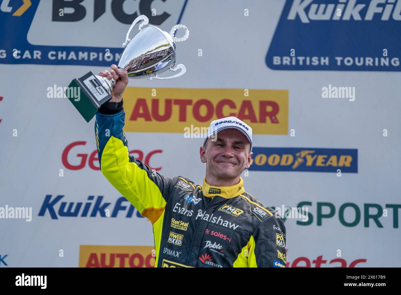 Longfield, England, UK. 12th May, 2024. Árón TAYLOR-SMITH 40 Power ...