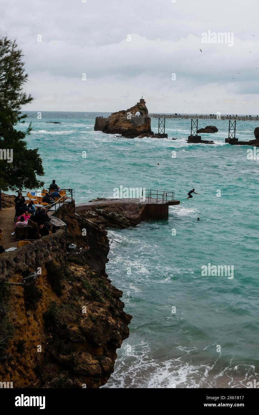 Ville de Biarritz, Surf et vagues Stock Photo - Alamy