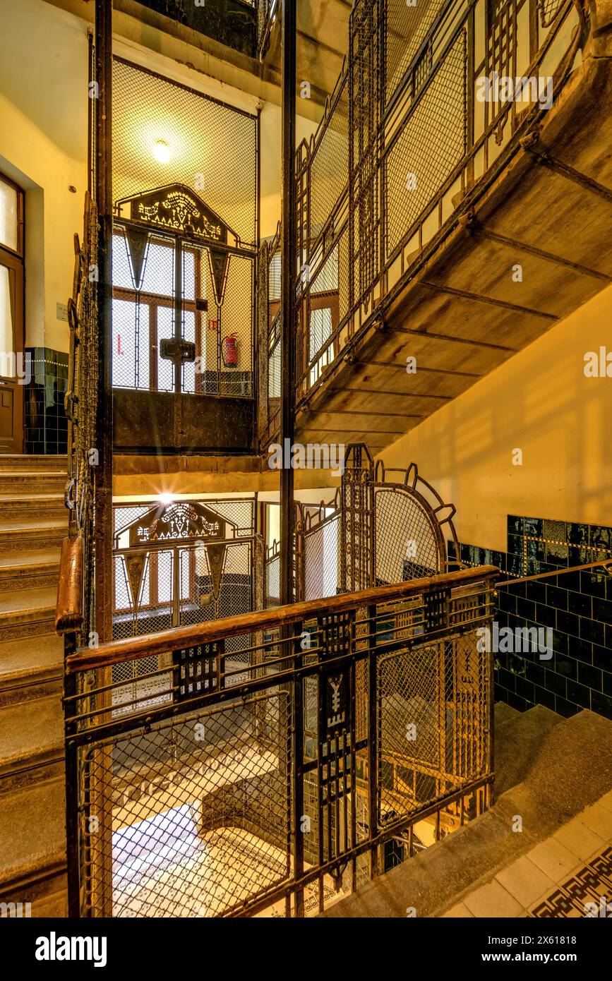 Budapest, Palatinus-Häuser Honvéd utca 16 und 18, Emil Vidor 1912 ...