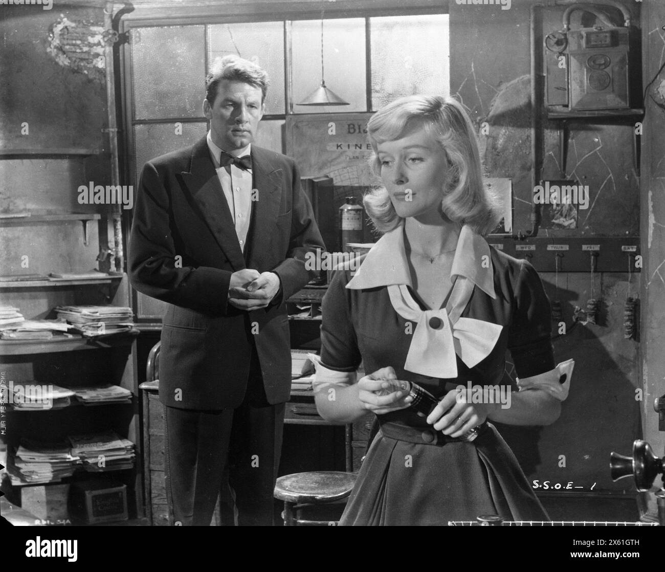 BILL TRAVERS and VIRGINIA McKENNA in a scene from THE SMALLEST SHOW ON ...