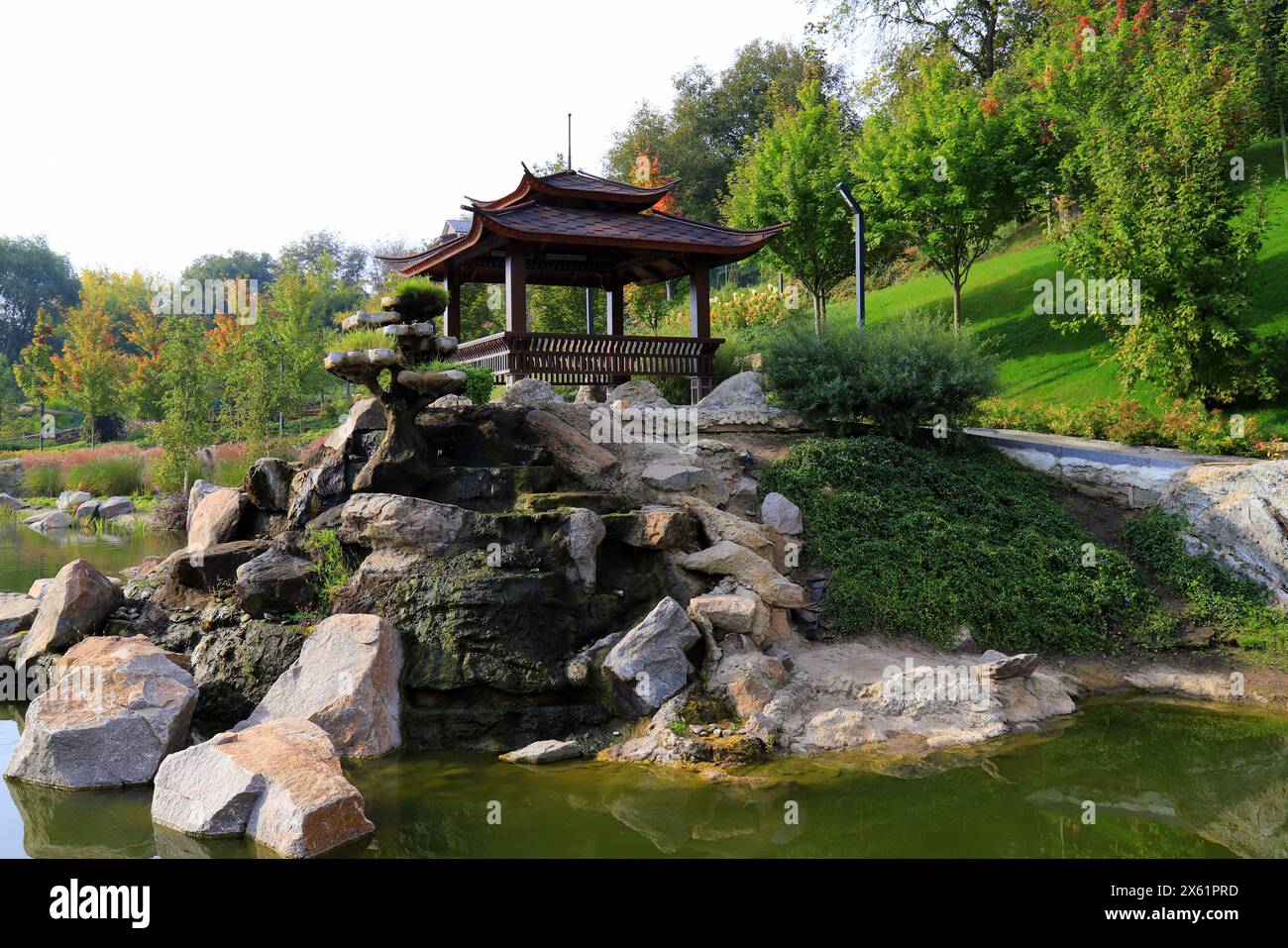 Outdoor trees and pavilions hi-res stock photography and images - Alamy