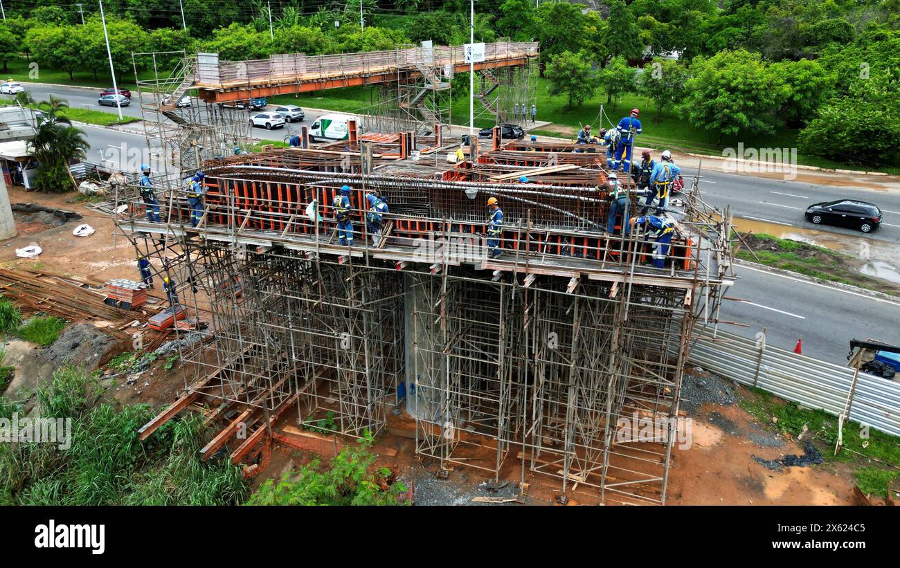 construction worker salvador, bahia, brazil - march 5, 2024 ...
