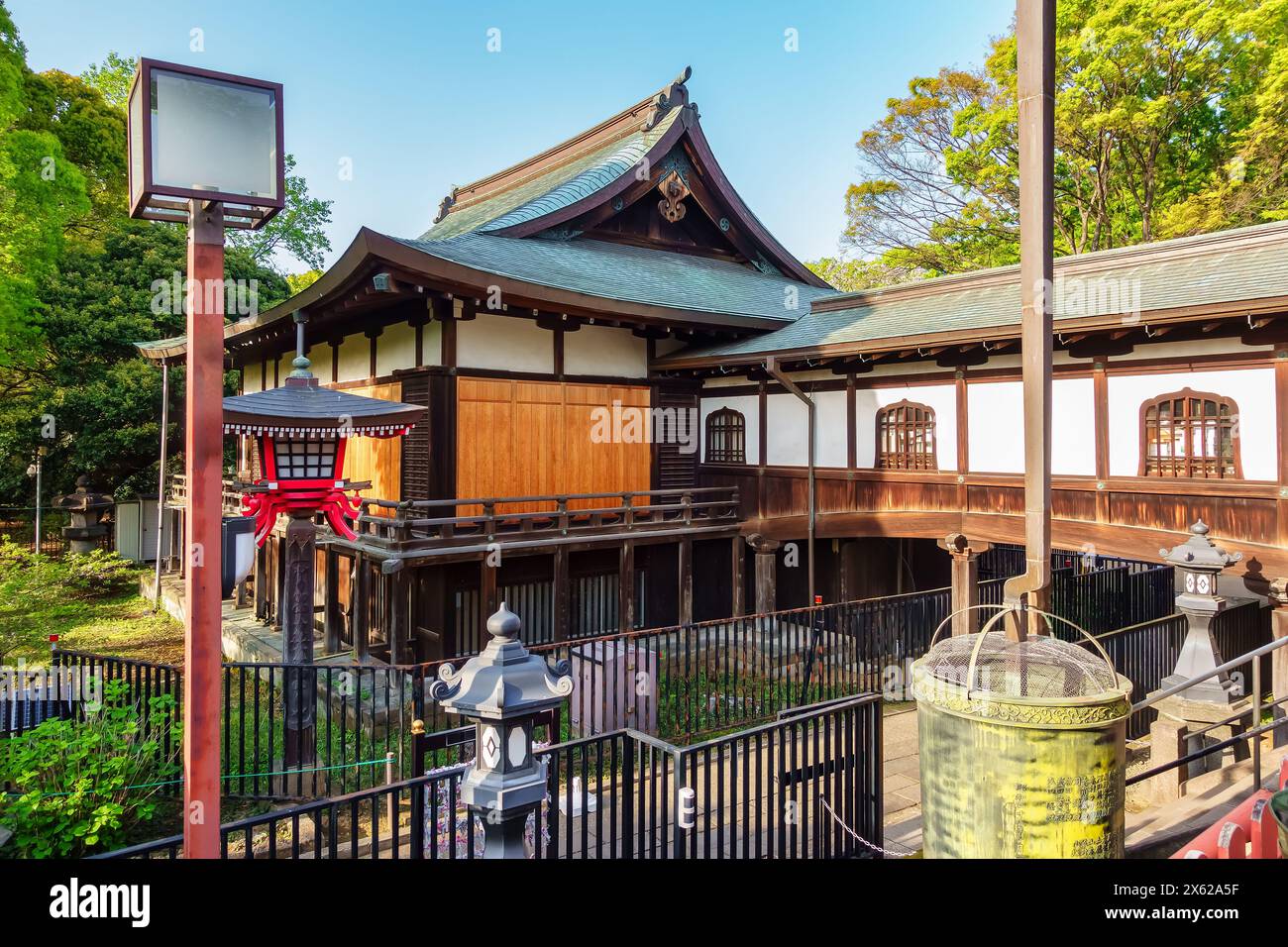 Shinobazu pond and Benten Hall Temple in Ueno, Tokyo, Japan Stock Photo ...