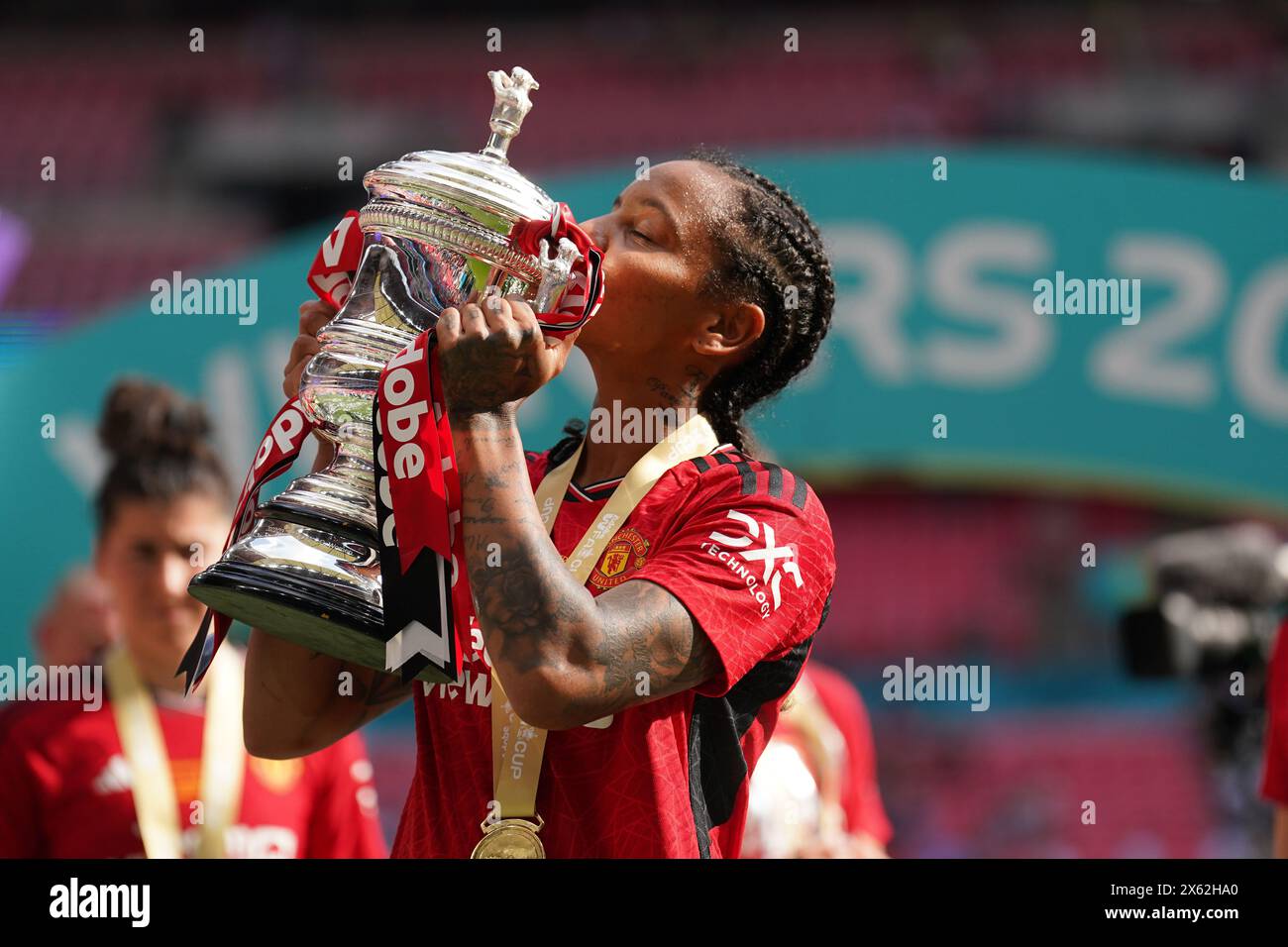 Manchester United's Geyse with the trophy after their side’s victory in ...