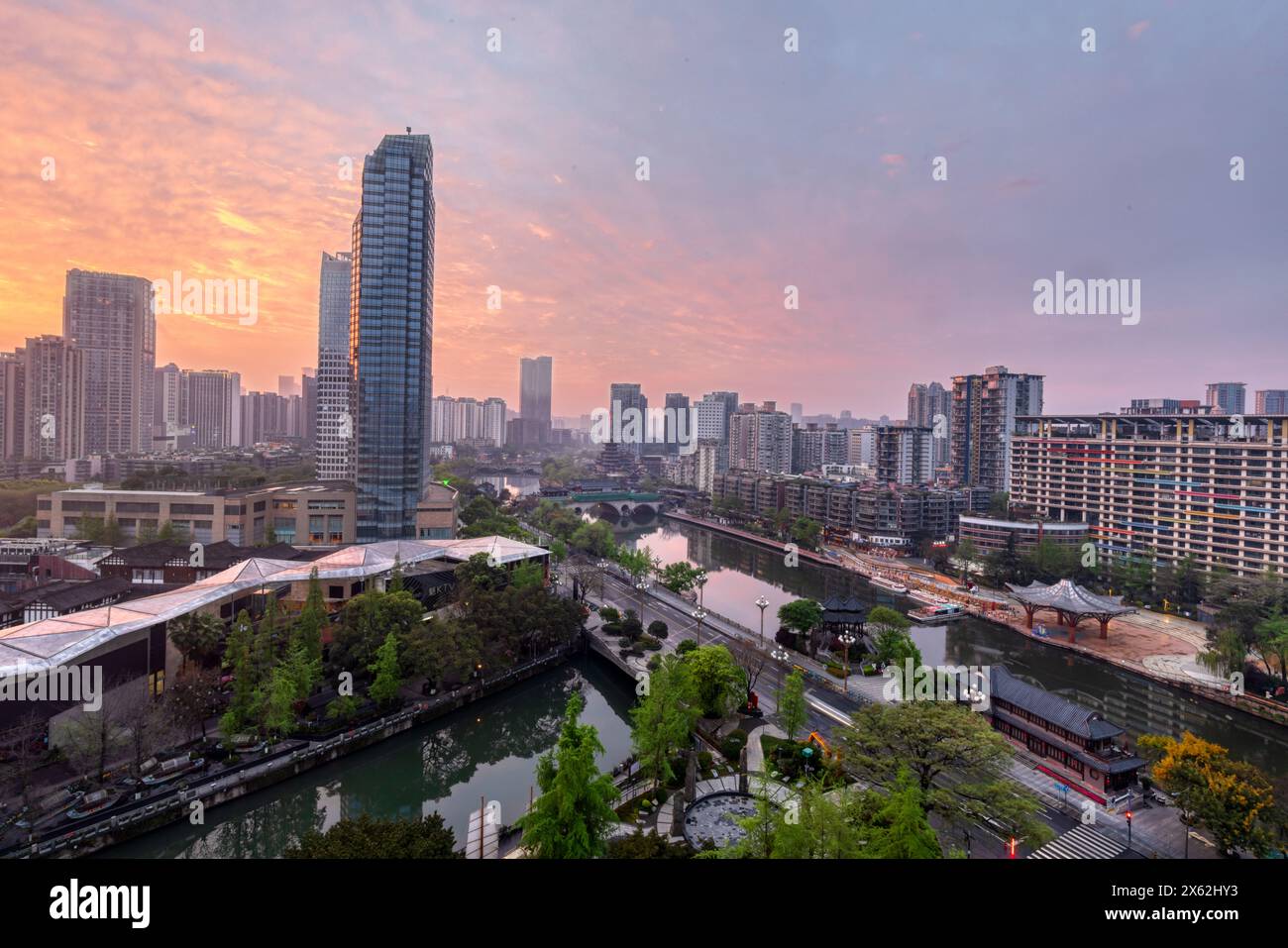 Chengdu Anshun Bridge over Jin River with Pagoda at night in Chengdu ...