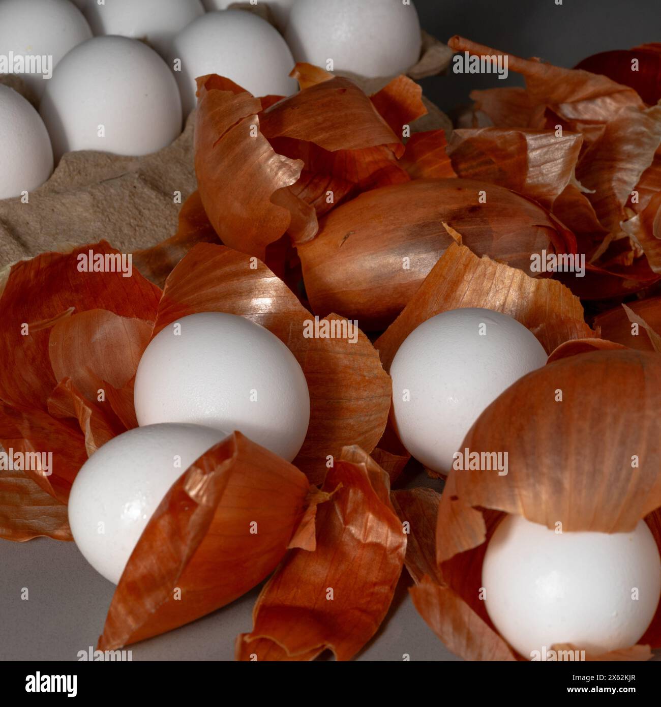 Eggs onion skin color hi-res stock photography and images - Alamy