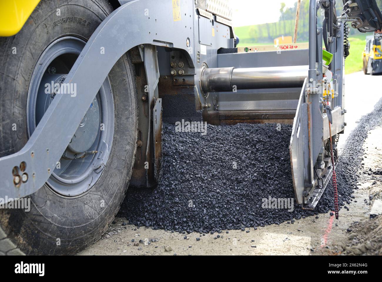 Close up asphalting machine hi-res stock photography and images - Alamy