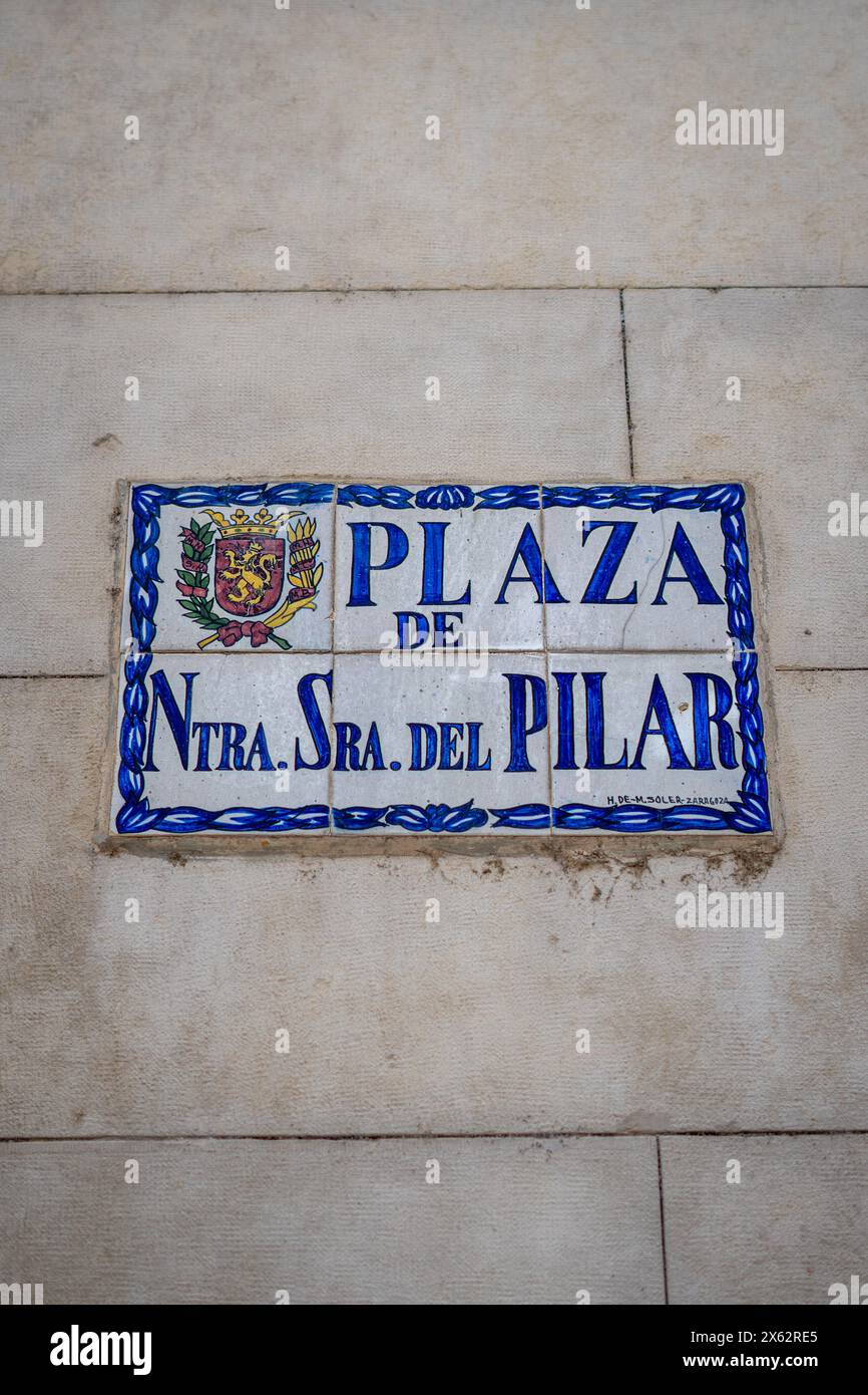 Plaza de nuestra señora del pilar hi-res stock photography and images ...