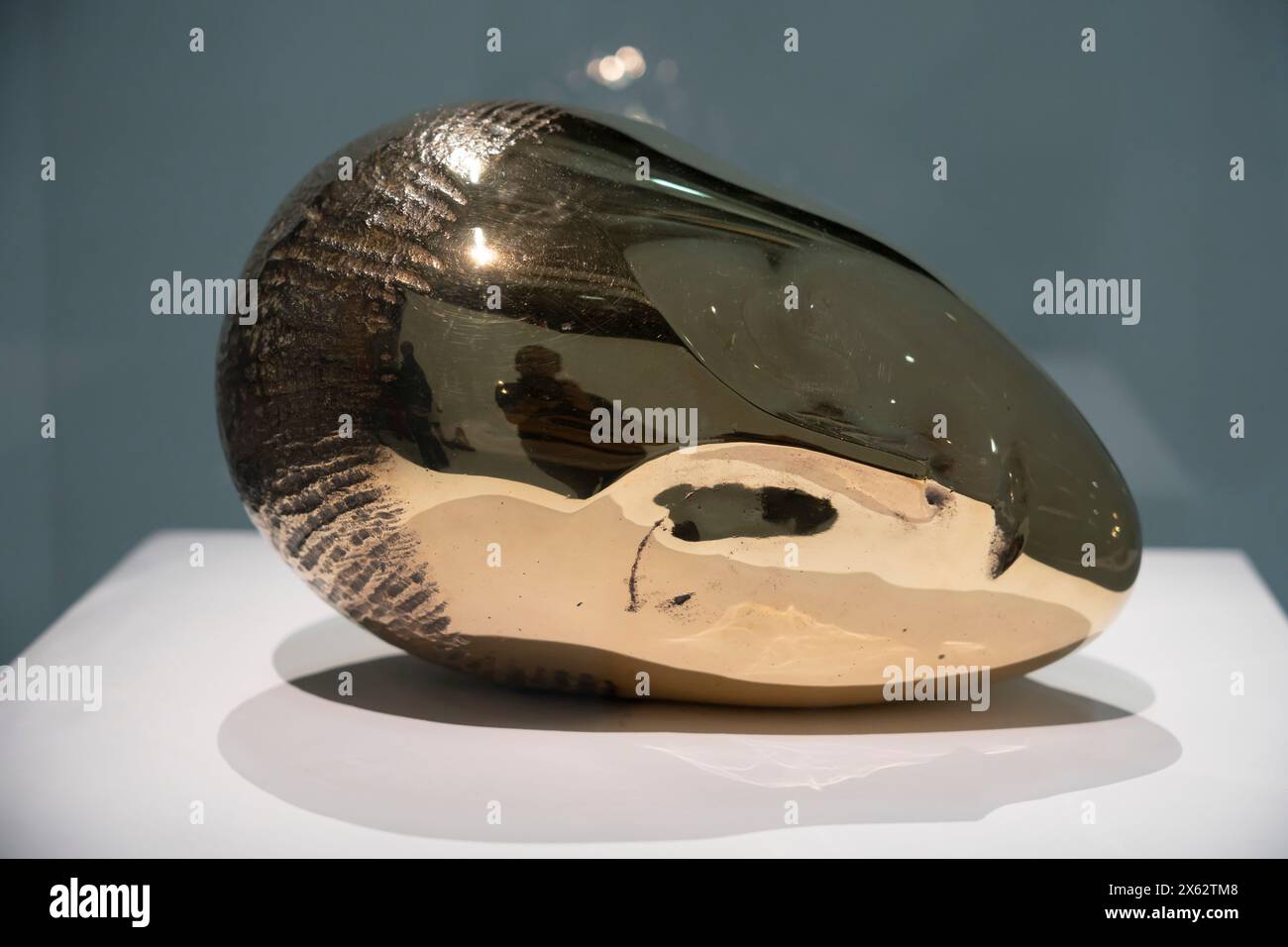 Paris, France - 05 09 2024: The Sleeping Muse sculpted by Brancusi ...