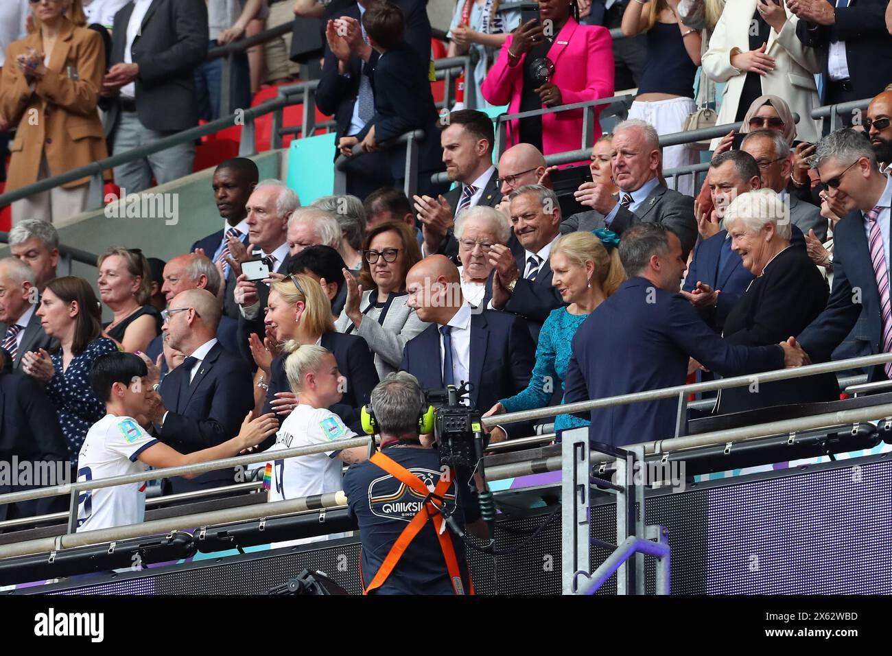 Royal box wembley hi-res stock photography and images - Alamy