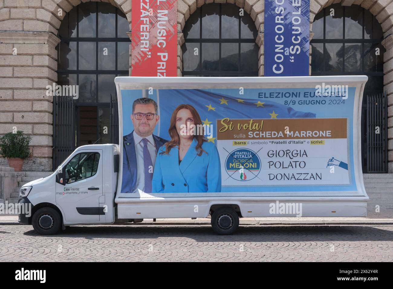 Election advert for the Italian post-fascist party Fratelli d'Italia ...
