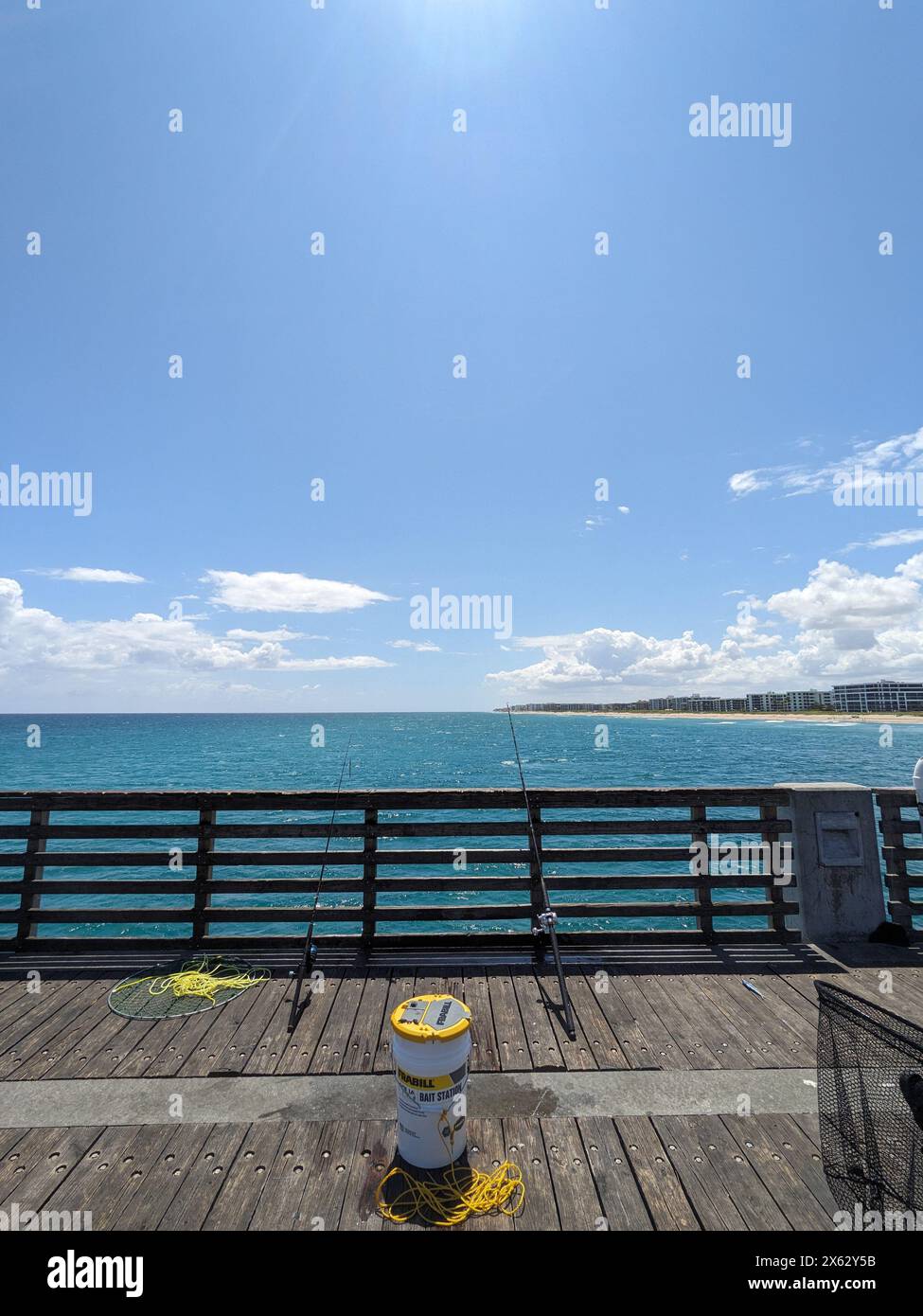 Boardwalk beach ocean gate hi-res stock photography and images - Alamy