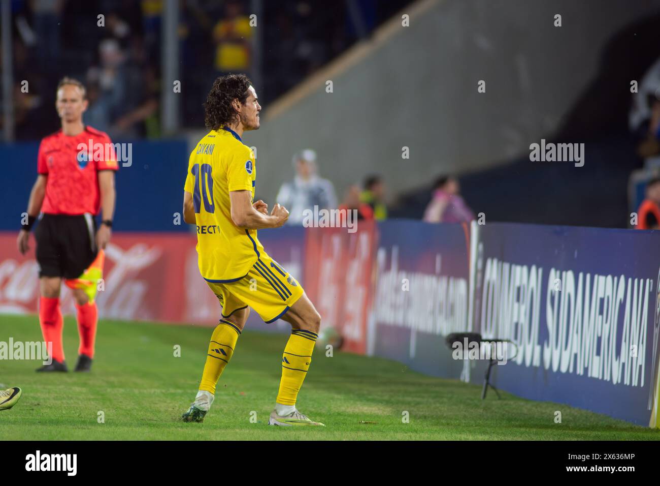 Edinson Cavani - Sportivo Trinidense (1) v Club Atletico Boca Juniors ...