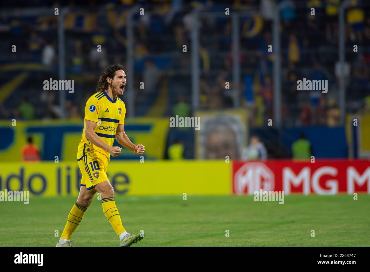 Edinson Cavani - Sportivo Trinidense (1) v Club Atletico Boca Juniors ...