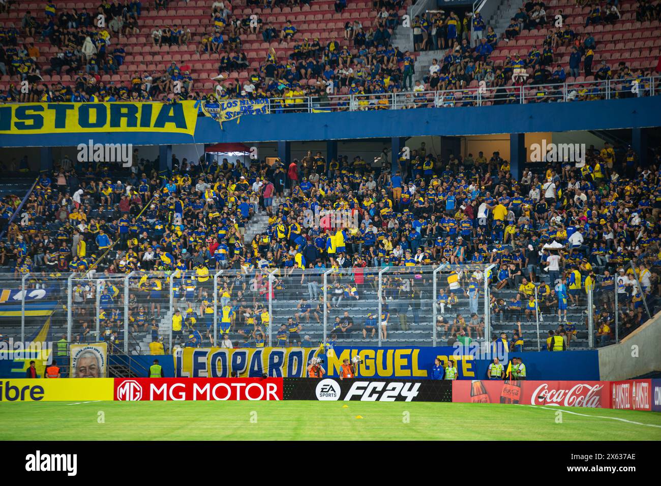 Fans, suporters and "barras" of Boca Juniors. Sportivo Trinidense (1) v ...
