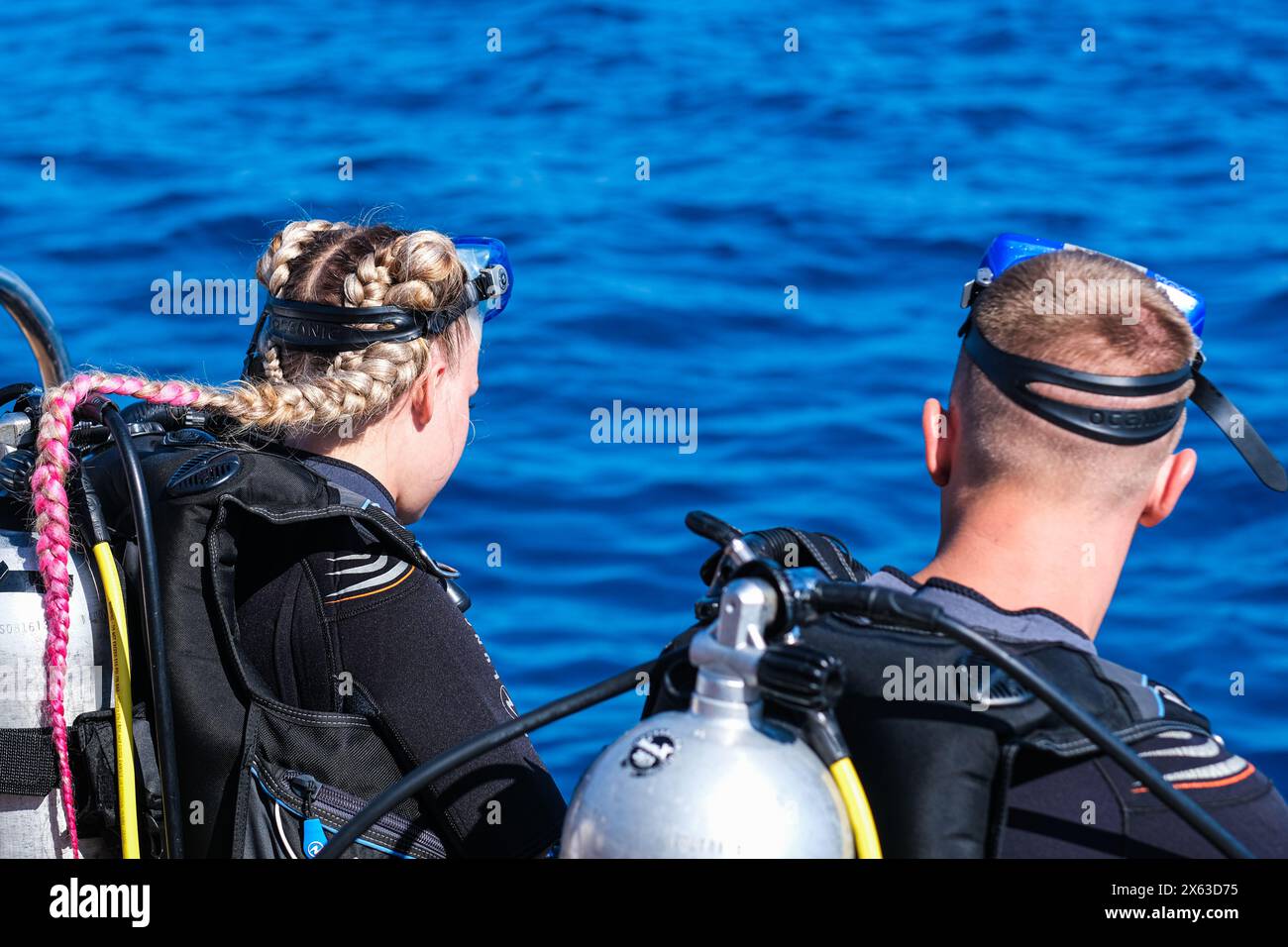 Diver in scuba certification hi-res stock photography and images - Alamy