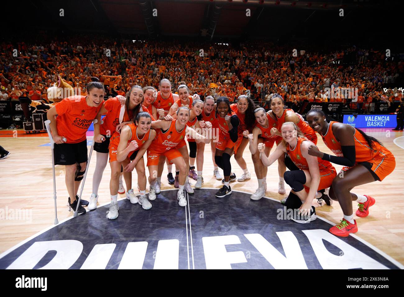 The Valencia Basket women's team celebrates the Spanish Women's ...