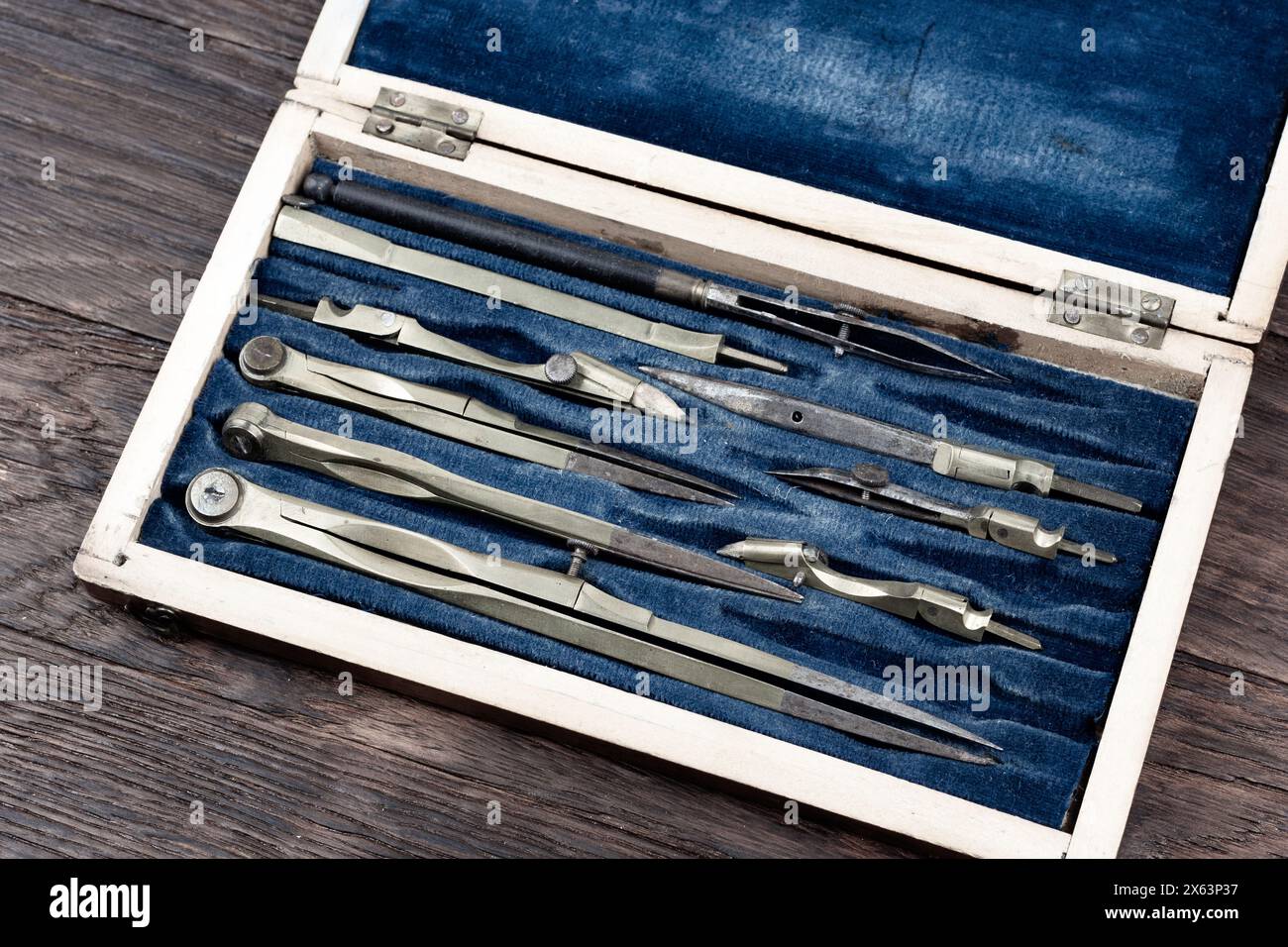 Tech drawing set hi-res stock photography and images - Alamy