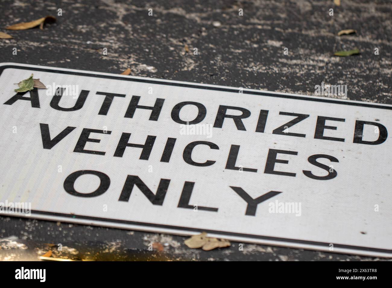 Authorized Vehicles Only Road Sign Stock Photo - Alamy
