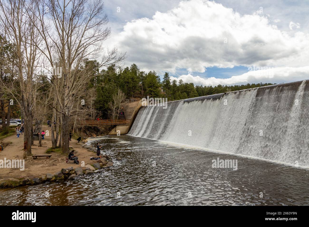 Beautiful Evergreen dam on Evergreen Lake in the Colorado Rocky ...