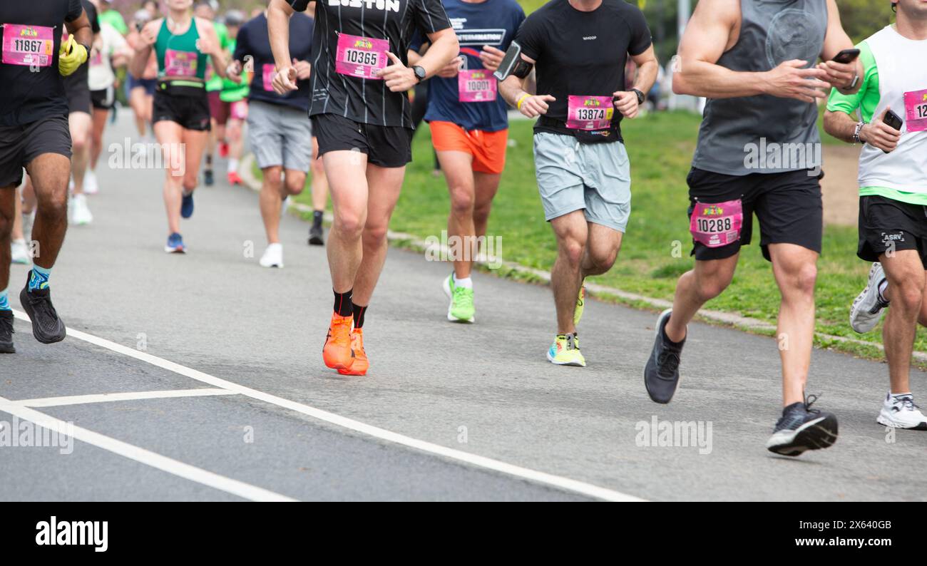 Runners in the last stretch of the Brooklyn Half Marathon inside ...