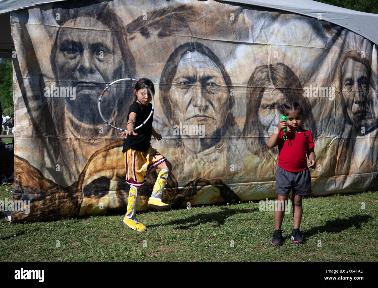 Canton, Georgia, USA. 11th May, 2024. Winter Wildcatt and Niyah Tisho ...