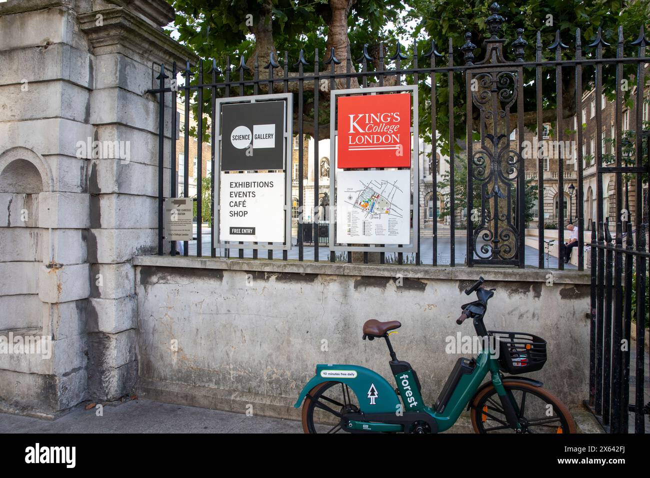 King's College London Science Gallery exhibition space blends art and ...