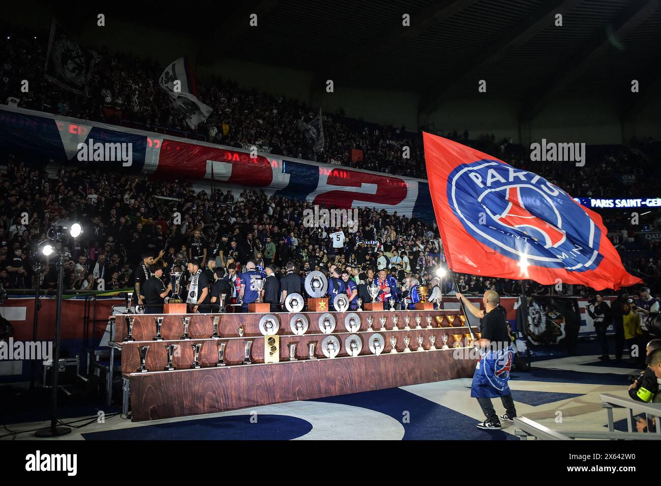 Paris Saint-Germain's players celebrate during the 2023-2024 Ligue 1 ...