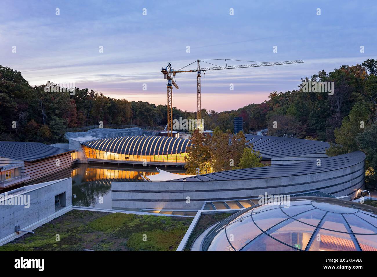 Arkansas, OCT 21 2023 - Twilight view of the Crystal Bridges Museum of ...