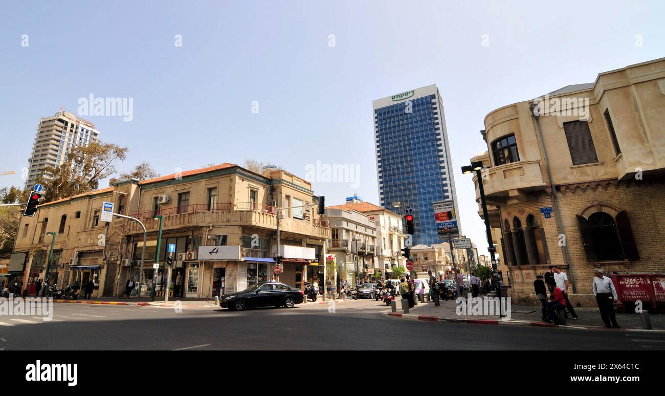 Old buildings with modern new skyscrapers in Souith Tel-Aviv, Israel ...