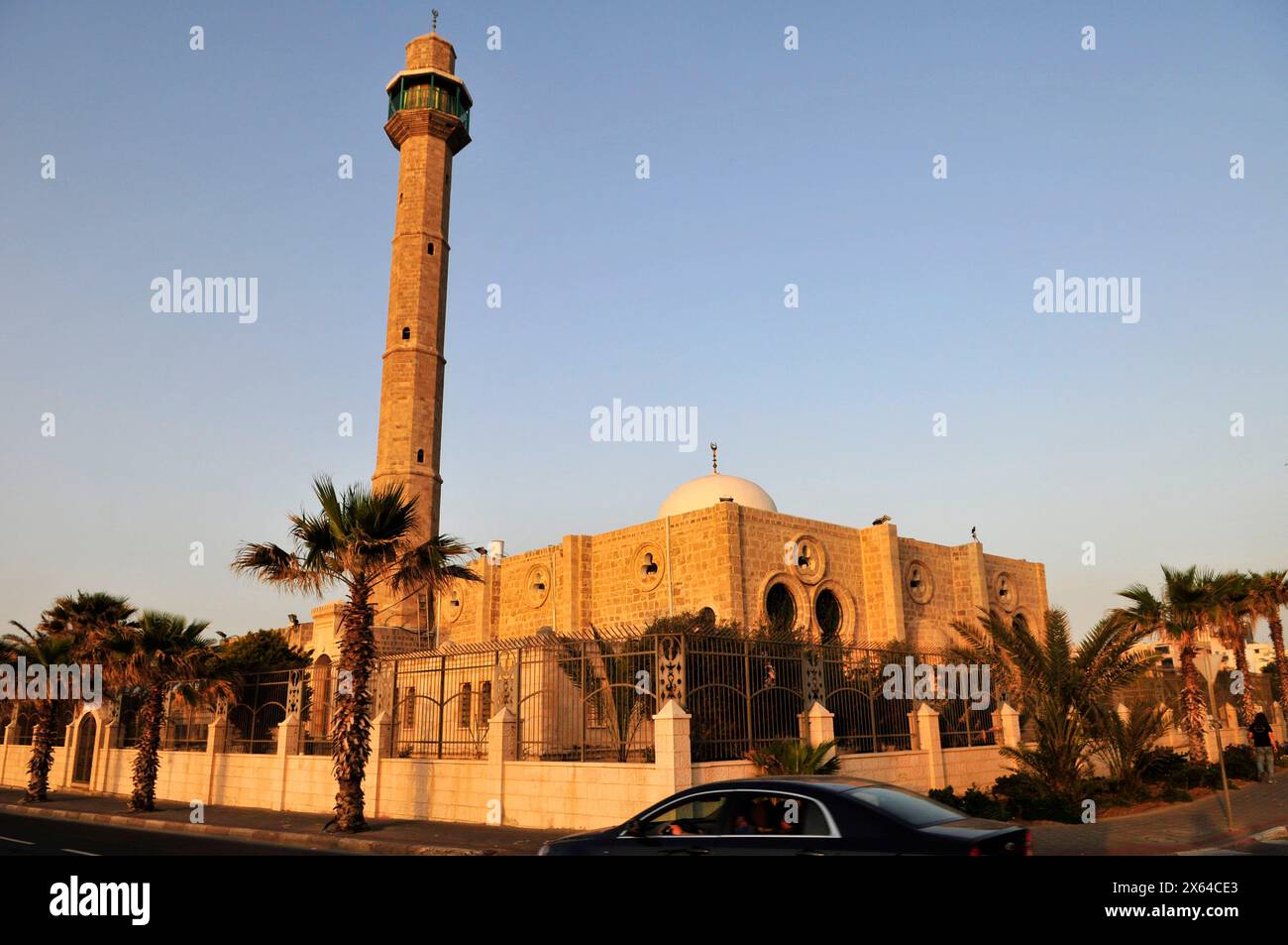 The Hassan Bek Mosque during sunset. Tel-Aviv, Israel Stock Photo - Alamy