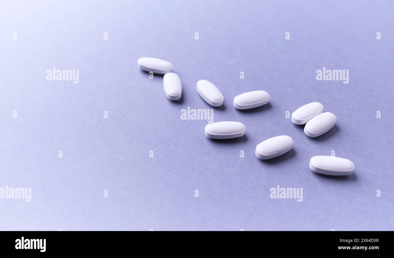 Amino acids tablets. Nutrition for bodybuilding. Fitness supplements on ...