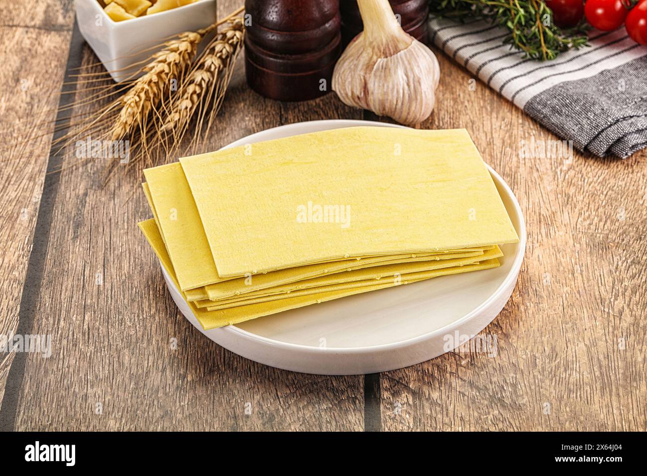 Italian cuisine - dry lasagna sheets for cooking Stock Photo - Alamy