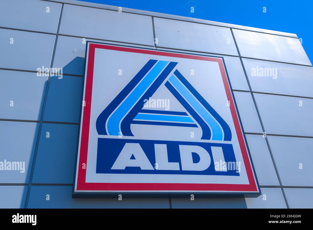 Aldi storefront hi-res stock photography and images - Alamy