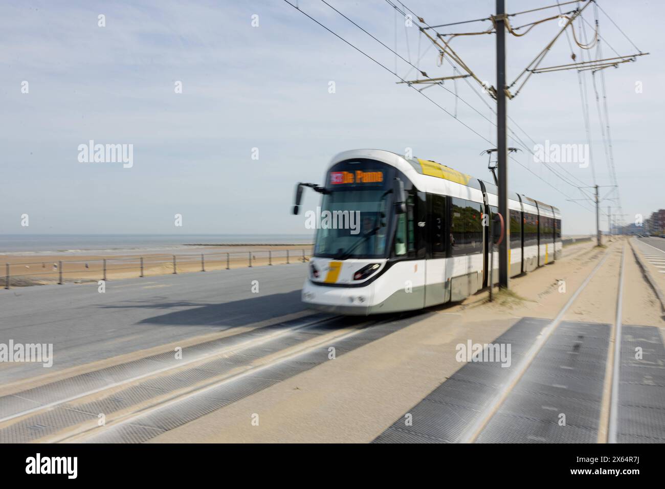 Die Küstenstraßenebahn Kusttram - De Lijn galt lange als die längste ...