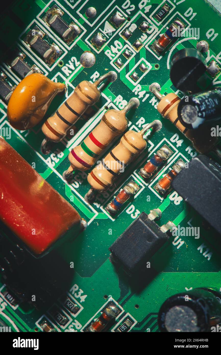 Electronic resistors hi-res stock photography and images - Alamy