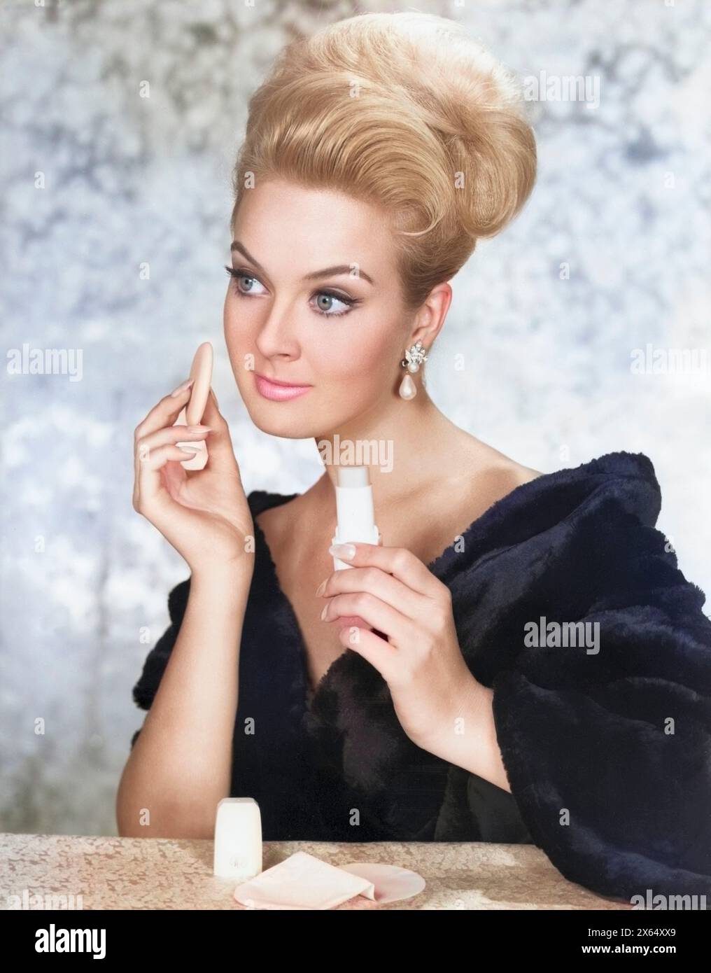 Hair puffs hi-res stock photography and images - Alamy