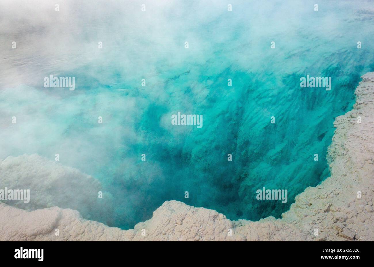 Hydrothermal vents hi-res stock photography and images - Alamy