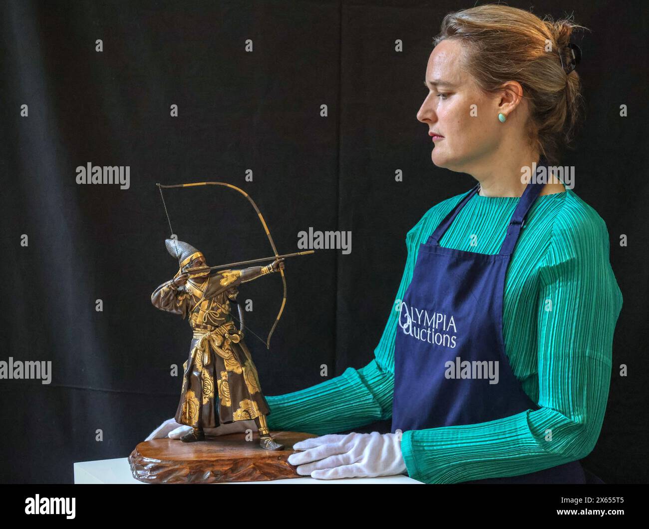 Rare daoist figures hi-res stock photography and images - Alamy