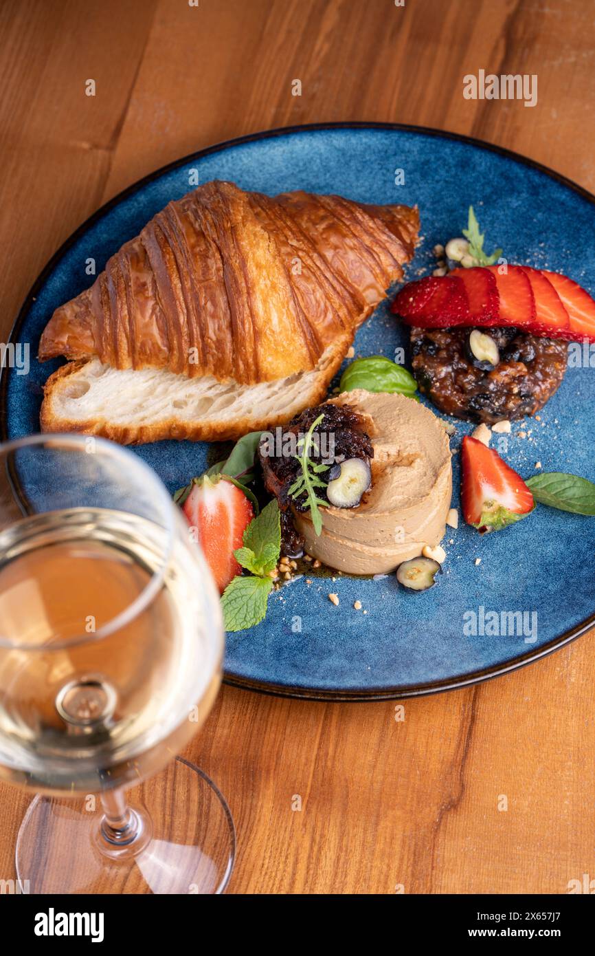 Freshly baked croissant liver hi-res stock photography and images - Alamy